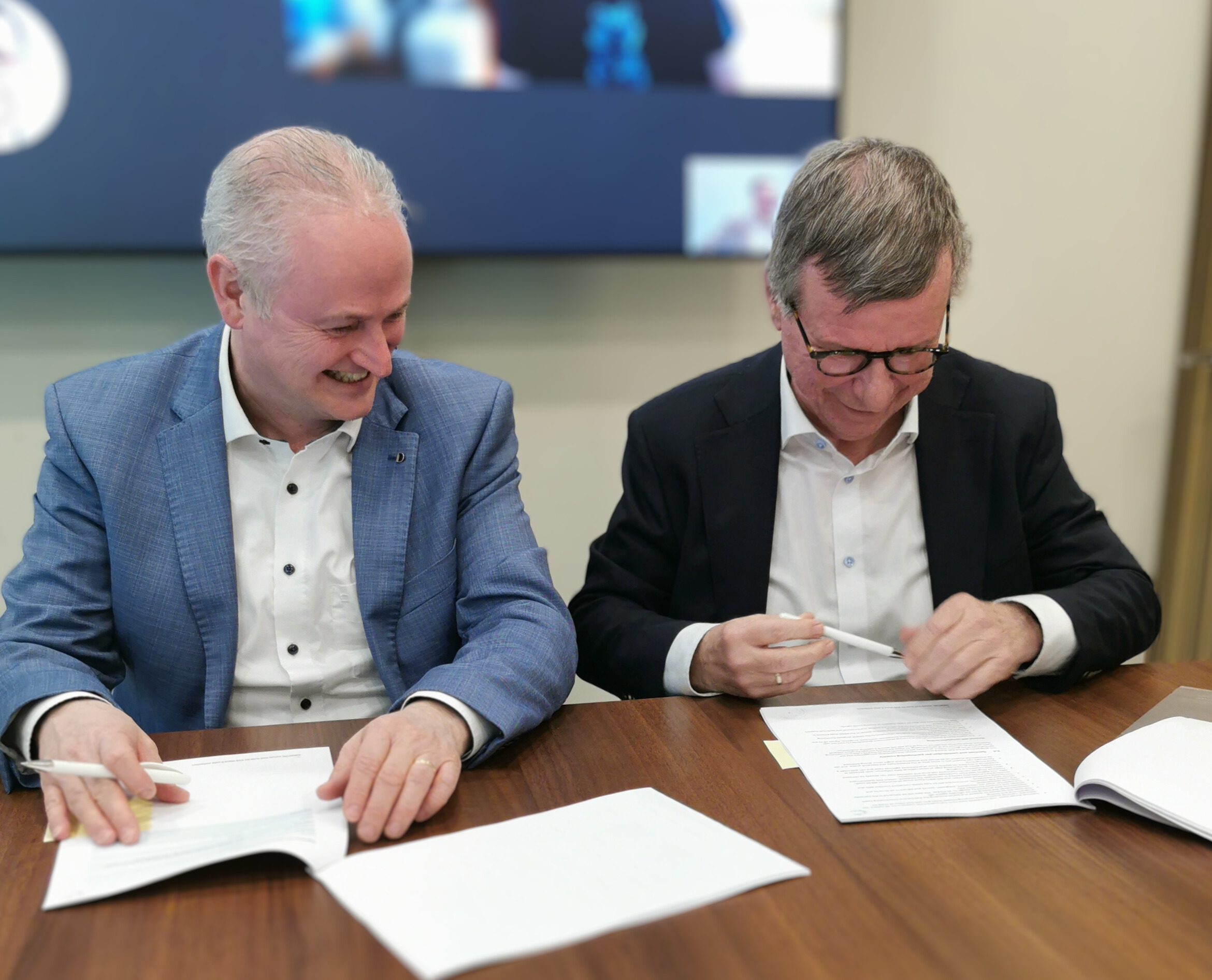 EVS chooses DataCTRL - Centerdata EN